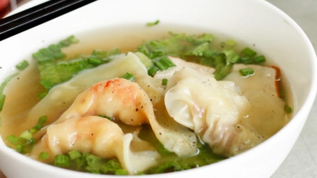 Mì Hoành Thánh – Wonton Noodle Soup - Tour Vietnam